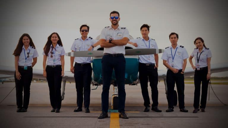 Become A Pilot, Offering Flying Lessons, Flight & Pilot Training